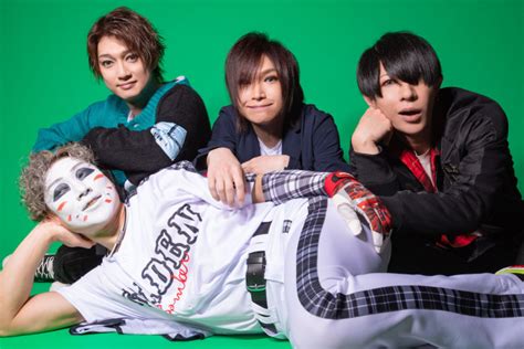 ゴールデンボンバー、新曲「リフォビア」配信リリース＆mv公開 8月より全国ツアー開催も Real Sound｜リアルサウンド