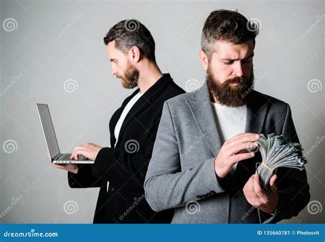 Developing Applications Digital Technology It Business Online Business Earn Money Online