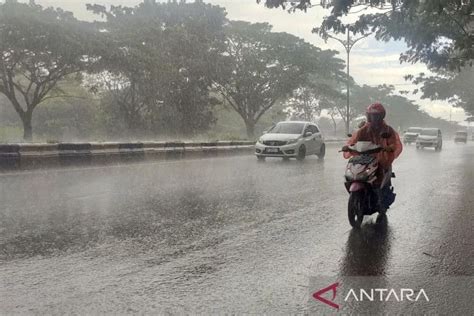 Sejumlah Wilayah Di Kalsel Turun Hujan Hingga Langit Terang ANTARA News