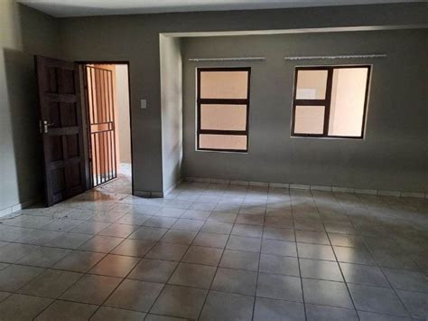 One Bed Apartment In Rustenburg Central Renosterfontein Ah Rentuncle