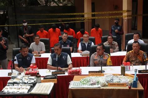 Bareskrim Ungkap Perdagangan Narkoba Jenis Happy Water Dan Keripik