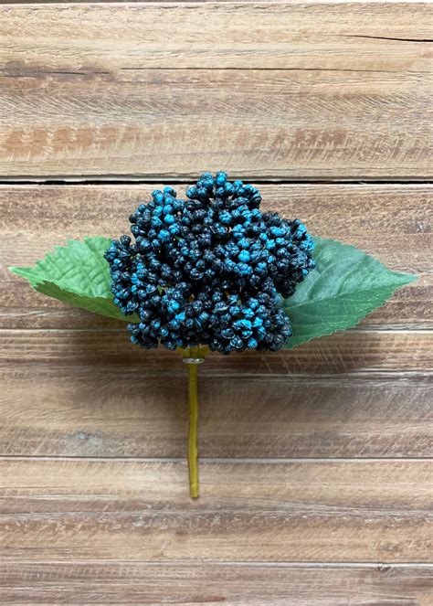 Item 10169 Bl 10 Blue Seeded Hydrangea Stem · Tri W Imports