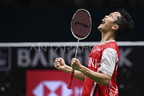 ANTHONY SINISUKA GINTING KALAHKAN KENTO MOMOTA ANTARA Foto