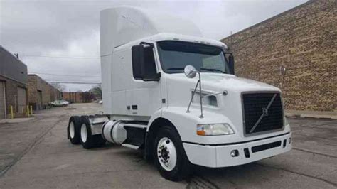 Volvo Vnl Sleeper Semi Trucks