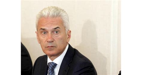 Атака започва консултации за импийчмънт на президента