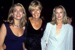 Joely Richardson Shares Photo Of Late Sister Natasha In Her Happy Place