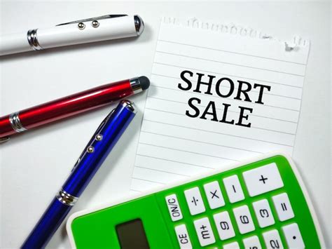 Premium Photo Business Concepttext Short Sale Writing On Notepaper