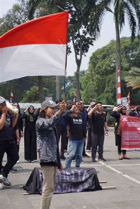 Perjuangkan Gelar Pahlawan Ahli Waris Tb A Basuni Dan Germat Geruduk
