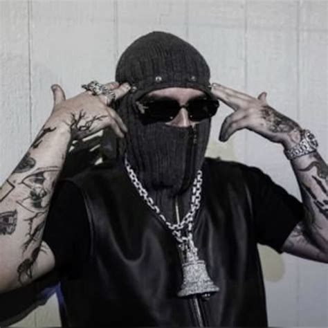 Yeat Rapper Drawing Autumn Rapper Neck Tattoo Yeat Rapper Tattoos
