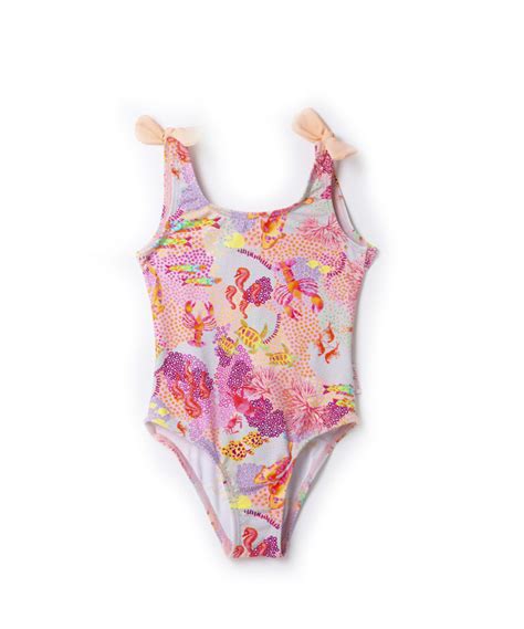 Ba Ador Ni A Estampado Isla Tortuga Rosa Con Dos Nuditos Arriba