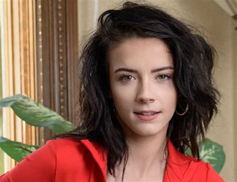 Lilly Redd Biography Wiki Age Height Career Photos And More