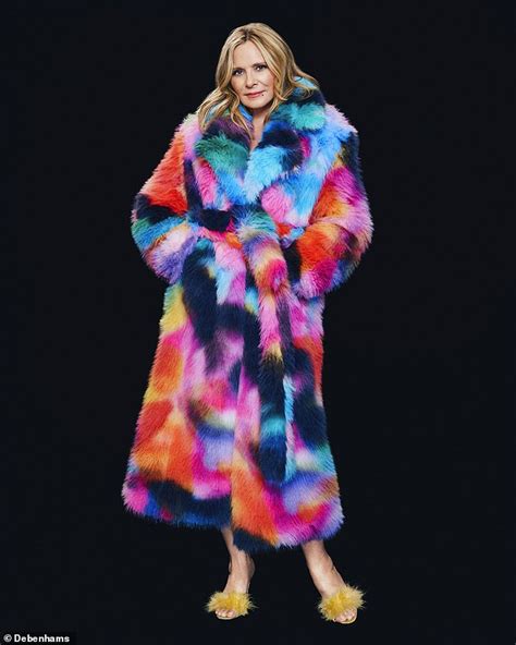 Kim Cattrall 69 Brings Some Sex And The City Glamour To Debenhams As She Fronts Glitzy New