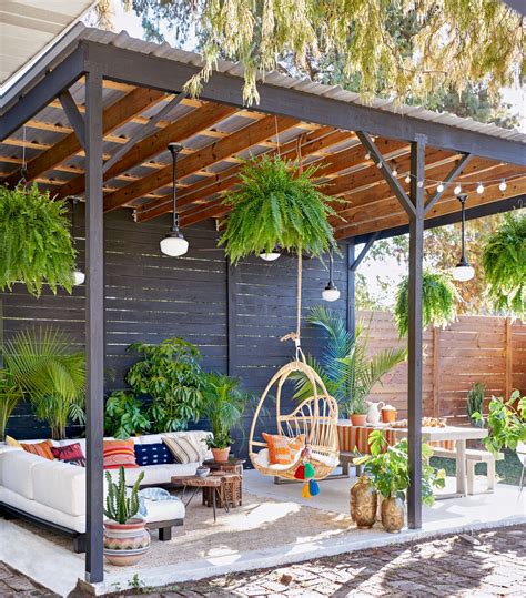 25 Colorful Backyard Decorating Ideas For An Outdoor Refresh Backyard