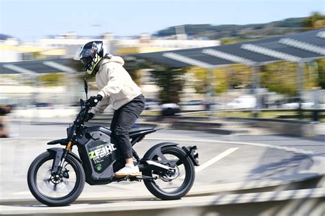 Zeeho Elektroroller Die Neue Marke Von Cf Moto