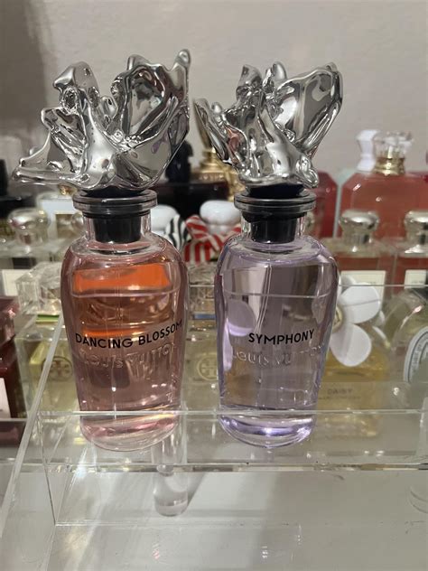 Had to show my latest purchase, Louis Vuitton Symphony. I wish I never ...