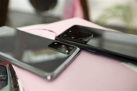 Galaxy S20 Ultra Hands On Samsungs Pro Phone Is A Monument To Excess