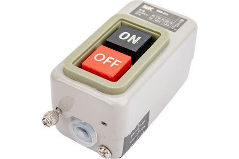 Выключатель IEK ВКИ-211, 3Р, 6А, 230/400В, IP40 KVK10-06-3 - выгодная ...
