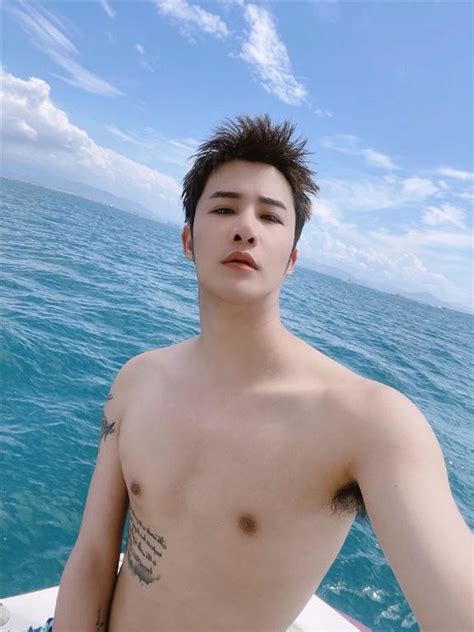 Hello Everyone My Name Is Zaizai Im From China Imin Singap Singapore