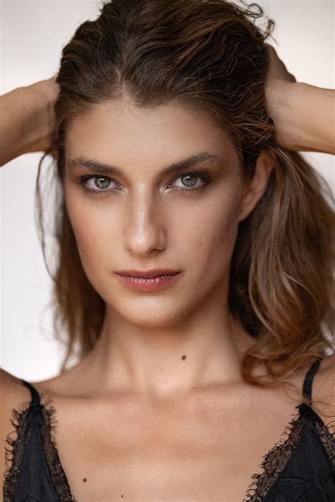 Lutricia Kermani Seeds