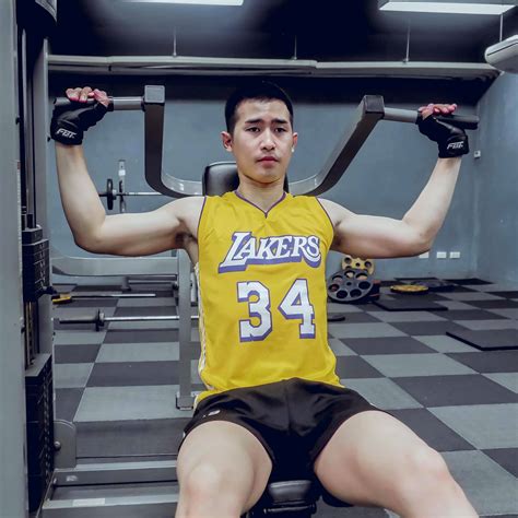วอลเลย์บอลไทย น้องปอนด์ มาวิน มณีวงษ์ แห่งแอร์ฟอร์ซ Facebook