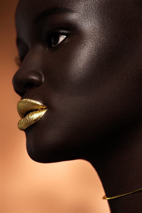 Metallic Chrome Lipstick Eye Makeup Looks Photos