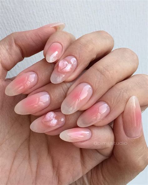 Tendance Blush Nails Cette Manucure Venue De Corée Va Vous Faire Rougir Des Ongles Madmoizelle