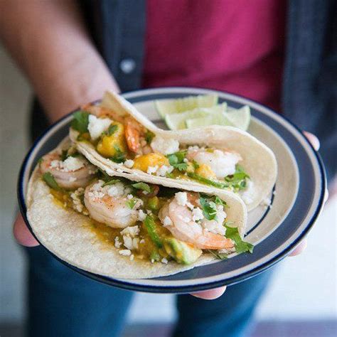10 Easy Vacation Meals To Feed A Crowd Mango Avocado Salsa Avocado