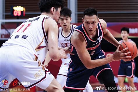 Cba历史首人！易建联迎6000篮板里程碑 多数据历史第一 无愧cba第一人 球迷屋
