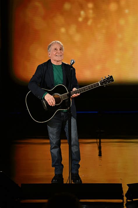 Exclusive Paul Simon To Headline 10th Annual Love Rocks Nyc Concert