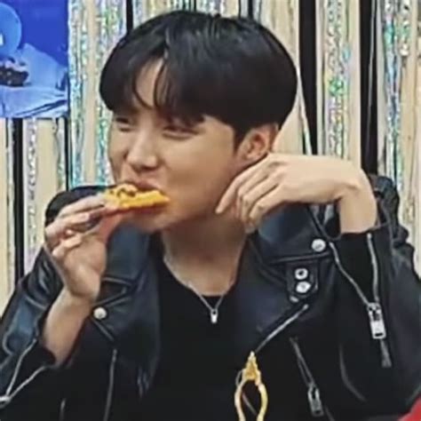 Pin By On Hoseok Hoseok Bts Quick