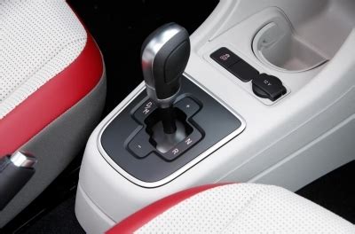 Automatic Manual Transmission วศวกรรมเกาแนวทางใหม เพอรถยนตนงขนาดเลก AUTODEFT ขาว