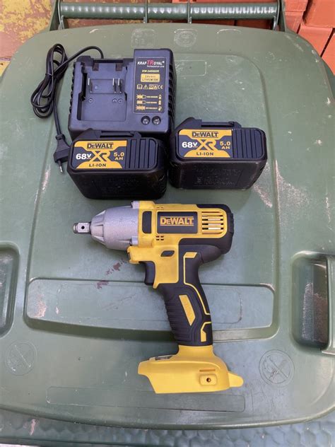 Гайковерт с квадрат 1/2 Девалт DeWalt гр. Несебър • OLX.bg