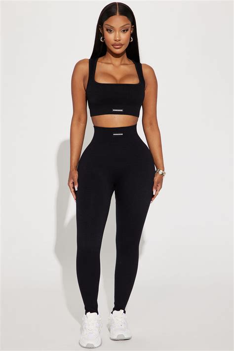 Effortless Triton Ribbed Seamless Stirrup Black Fashion Nova