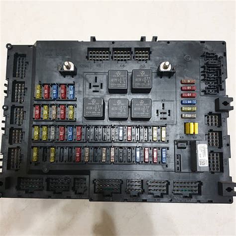 Купить Предохранительная коробка A0014463558/001 Mercedes MP4 Actros ...