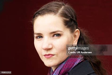 Hannah Tinti Photos Et Images De Collection Getty Images