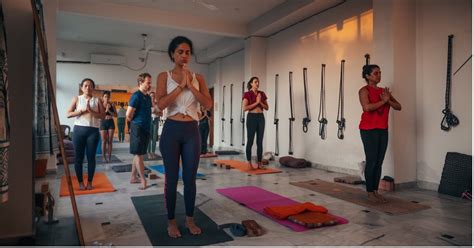 11 Best Yoga Teacher Trainings In India In 20242025 Yoga Pit