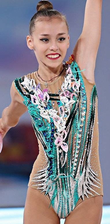 RG leotard close up photo by Vive Valeque Художественная гимнастика
