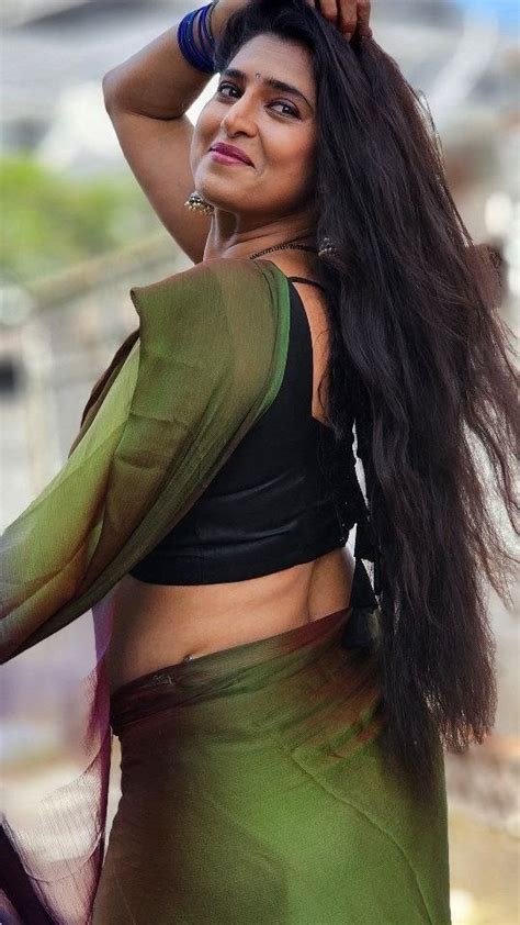Pin By Jai On Kasthuri Hot Beautiful Smile Women Beautiful Curvy