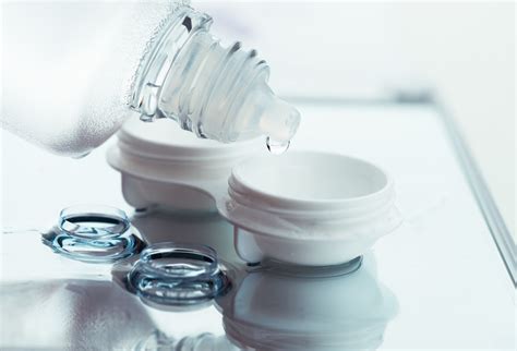 Could Your Contact Lens Case Give You An Eye Infection Lenspure