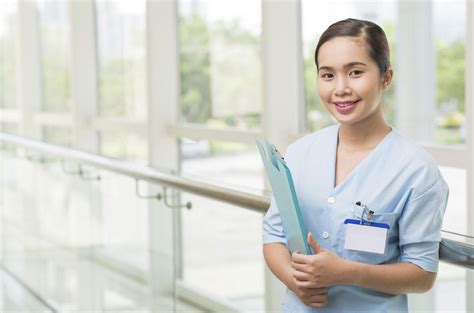 Syarat Menjadi Perawat Homecare24