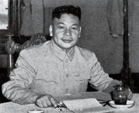 毛福梅是蒋介石的原配夫人、蒋经国的生母。蒋介石因欲与宋美龄结婚
