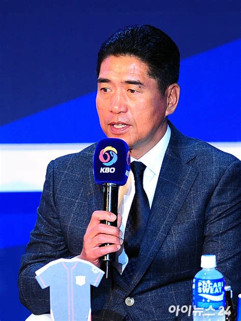 조범현 전 감독 2023 Wbc 기술위원장 선임
