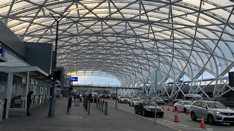 Atlanta Airport Long Security Lines Wait Times Monday April 7
