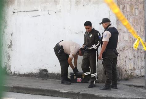 Guayaquil Hombre Fue Asesinado Al Intentar Robarle Su Moto