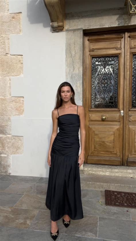 Danielle Copperman Sersoub ☾ On Instagram “drop Waists Dresses Are In 🤌🏼” Minimalist Dresses