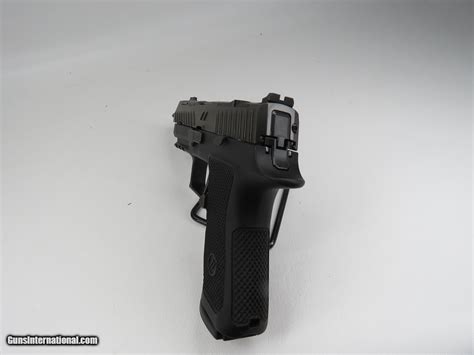 Sig Sauer P320 Zev