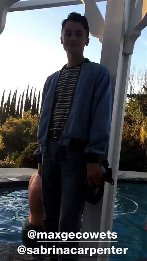 Sabrina Carpenter Brasil 💌 Fã Clube On Twitter Sofia Carson Instagram Story Suit Jacket