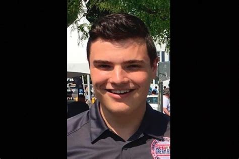 Uconn Student Peter Manfredonia Wanted In 2 Connecticut Slayings