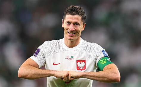 Lewandowski Nach Erstem WM Tor Widme Es Meiner Familie Fussballdaten