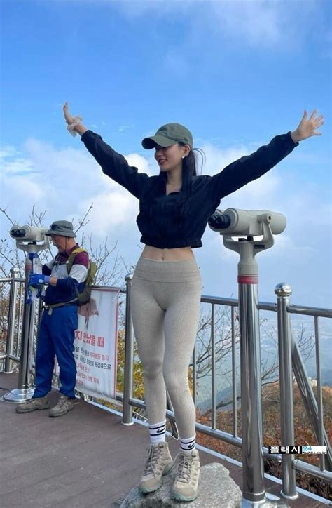 따라 가고싶은 등산 레깅스